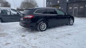 Melns Ford Mondeo 2013 Kauņa, ar dzinēja tilpumu 1.56 L un nobraukumu 160 tūkst. km par 5200 €, foto 4 vietnē AUTOMOTO.COM.LV