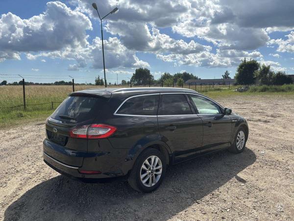 Black Ford Mondeo 2013 in Taurage, with an engine capacity of 2.00 L and mileage of 265 thousand km for 3300 €, photo 5 on AUTOMOTO.COM.LV