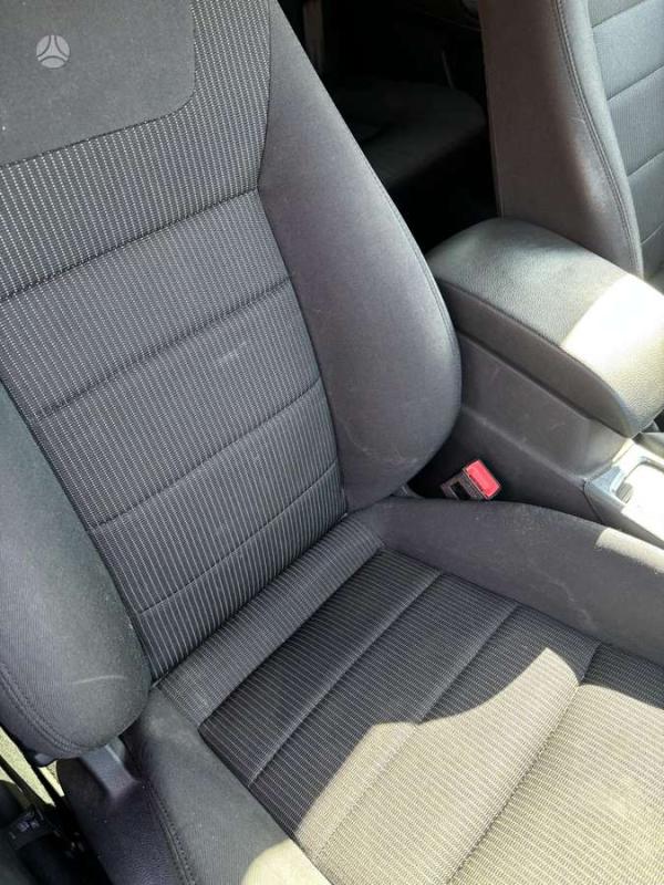 Black Ford Mondeo 2013 in Taurage, with an engine capacity of 2.00 L and mileage of 265 thousand km for 3300 €, photo 10 on AUTOMOTO.COM.LV
