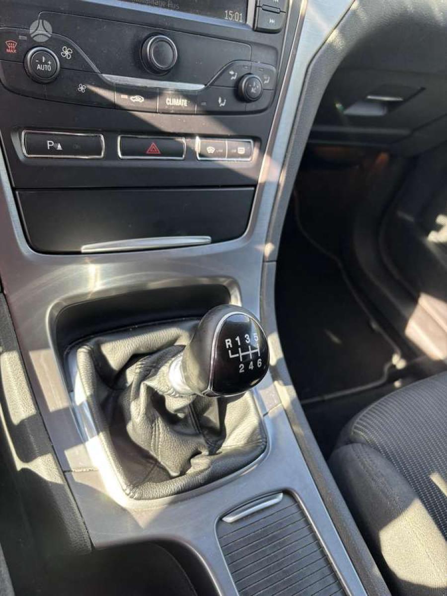 Melns Ford Mondeo 2013 Tauragė, ar dzinēja tilpumu 2.00 L un nobraukumu 265 tūkst. km par 3300 €, foto 16 vietnē AUTOMOTO.COM.LV