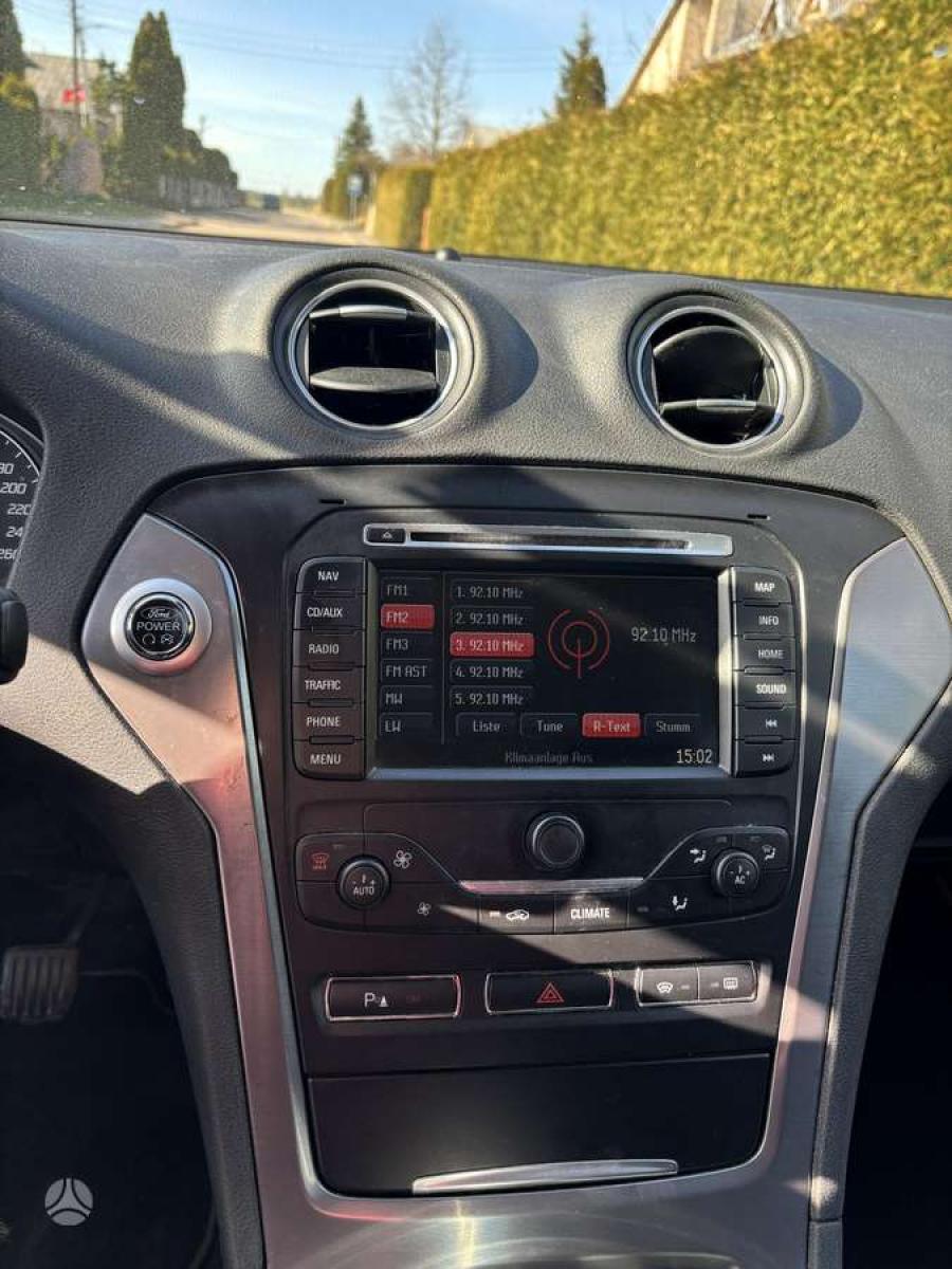 Melns Ford Mondeo 2013 Tauragė, ar dzinēja tilpumu 2.00 L un nobraukumu 265 tūkst. km par 3300 €, foto 18 vietnē AUTOMOTO.COM.LV