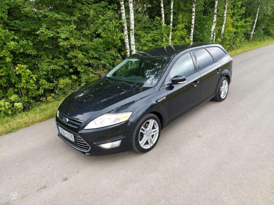 Black Ford Mondeo 2013 in Alytus, with an engine capacity of 1.60 L and mileage of 261 thousand km for 3450 €, photo 3 on AUTOMOTO.COM.LV