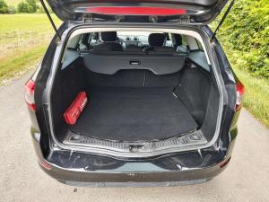 Black Ford Mondeo 2013 in Alytus, with an engine capacity of 1.60 L and mileage of 261 thousand km for 3450 €, photo 15 on AUTOMOTO.COM.LV