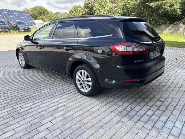 Melns Ford Mondeo 2013 Klaipėda, ar dzinēja tilpumu 2.00 L un nobraukumu 306 tūkst. km par 3550 €, foto 4 vietnē AUTOMOTO.COM.LV