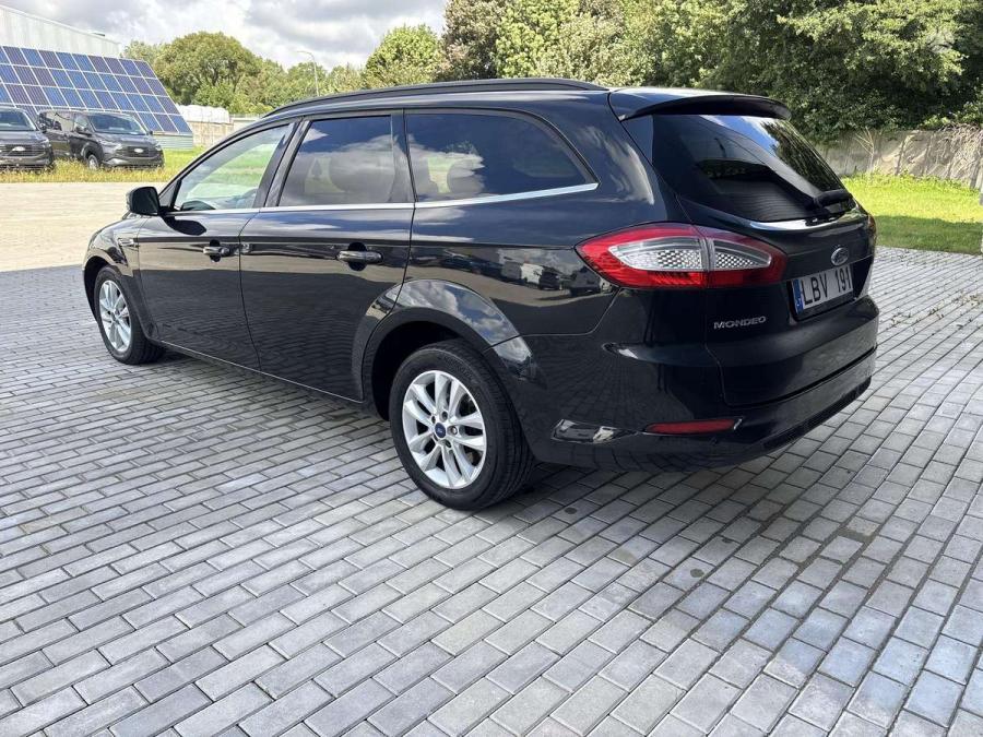 Black Ford Mondeo 2013 in Klaipeda, with an engine capacity of 2.00 L and mileage of 306 thousand km for 3550 €, photo 5 on AUTOMOTO.COM.LV