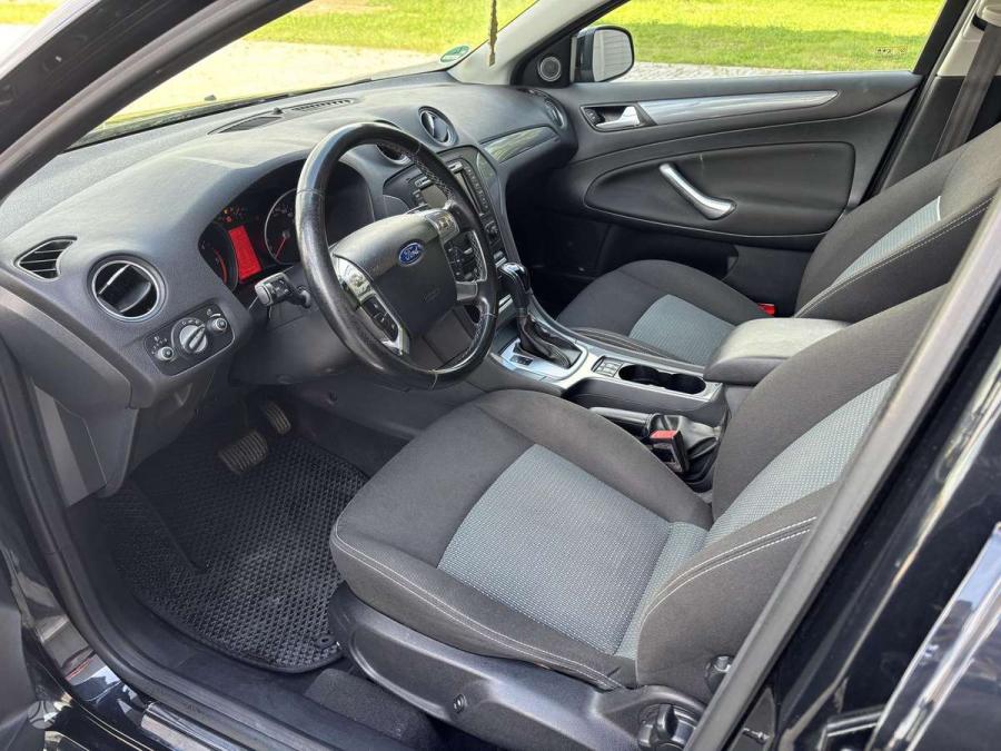 Black Ford Mondeo 2013 in Klaipeda, with an engine capacity of 2.00 L and mileage of 306 thousand km for 3550 €, photo 9 on AUTOMOTO.COM.LV