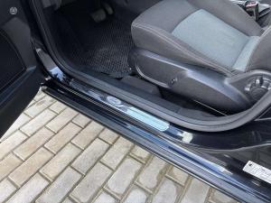 Black Ford Mondeo 2013 in Klaipeda, with an engine capacity of 2.00 L and mileage of 306 thousand km for 3550 €, photo 10 on AUTOMOTO.COM.LV