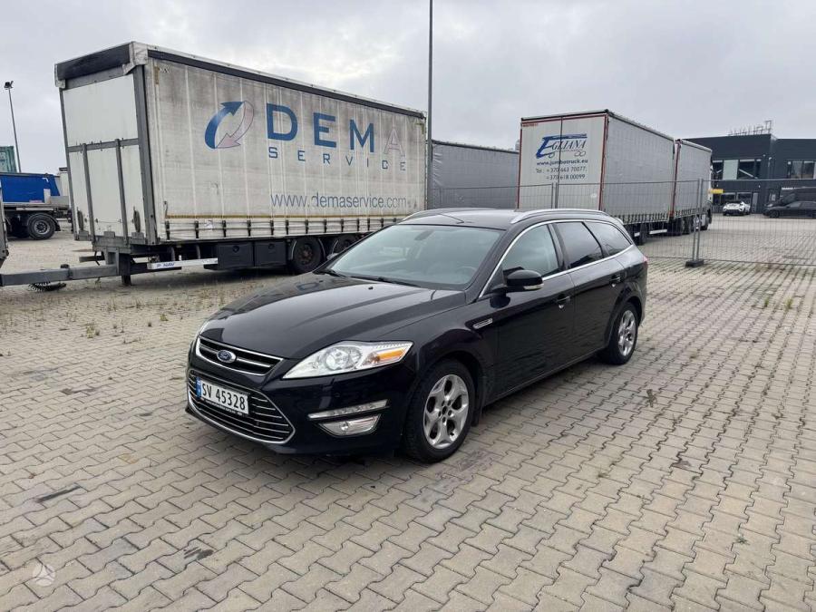 Black Ford Mondeo 2013 in Kaunas, with an engine capacity of 1.60 L and mileage of 223 thousand km for 3750 €, photo 1 on AUTOMOTO.COM.LV