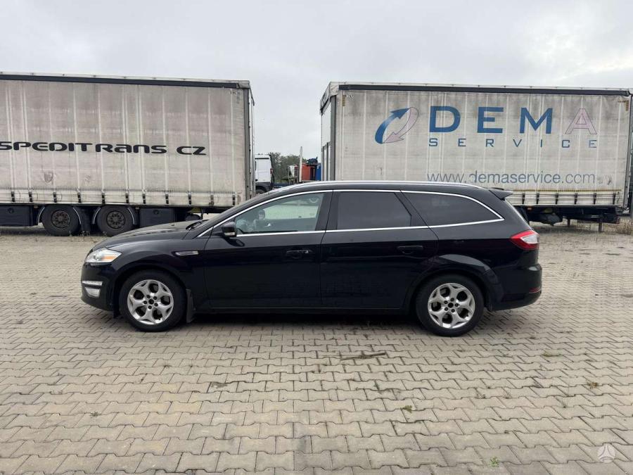 Black Ford Mondeo 2013 in Kaunas, with an engine capacity of 1.60 L and mileage of 223 thousand km for 3750 €, photo 4 on AUTOMOTO.COM.LV