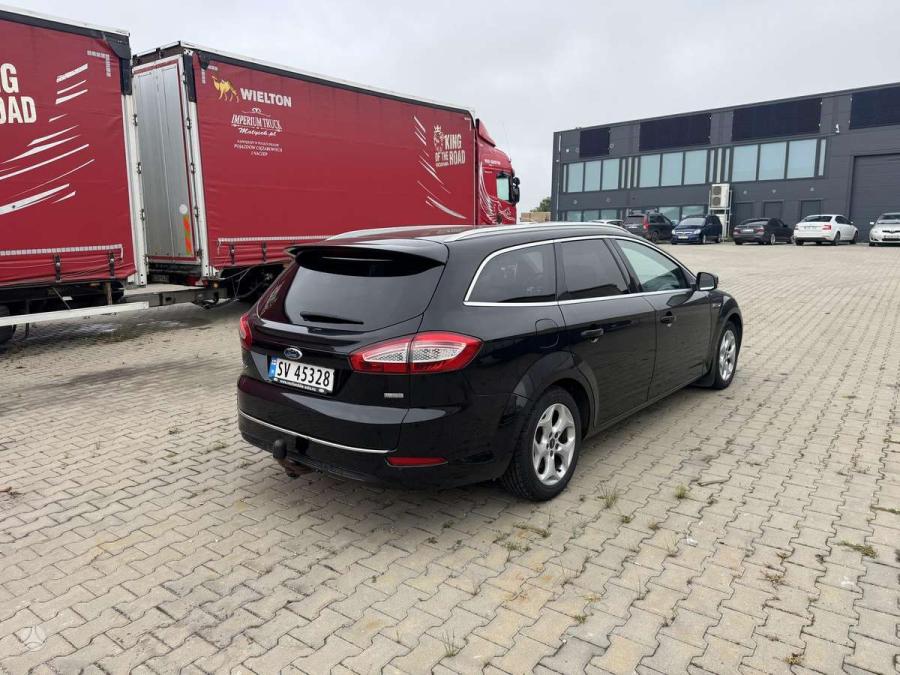 Black Ford Mondeo 2013 in Kaunas, with an engine capacity of 1.60 L and mileage of 223 thousand km for 3750 €, photo 7 on AUTOMOTO.COM.LV