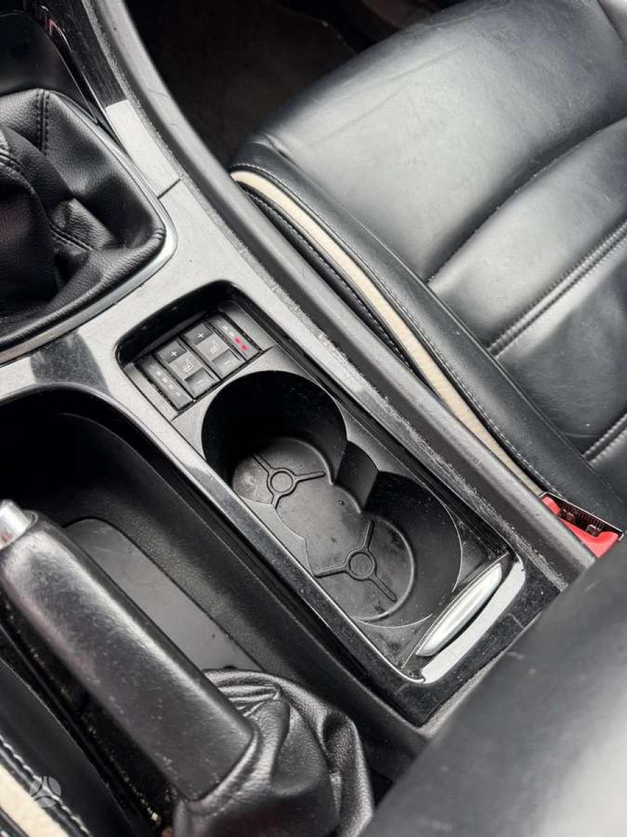 Black Ford Mondeo 2013 in Kaunas, with an engine capacity of 1.60 L and mileage of 223 thousand km for 3750 €, photo 13 on AUTOMOTO.COM.LV