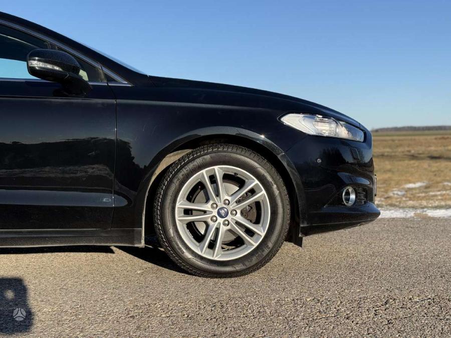 Black Ford Mondeo 2014 in Vilkaviskis, with an engine capacity of 2.00 L and mileage of 281 thousand km for 7200 €, photo 6 on AUTOMOTO.COM.LV