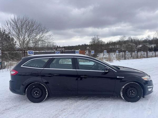 Melns Ford Mondeo 2014 Alīta, ar dzinēja tilpumu 1.56 L un nobraukumu 267 tūkst. km par 5450 €, foto 8 vietnē AUTOMOTO.COM.LV