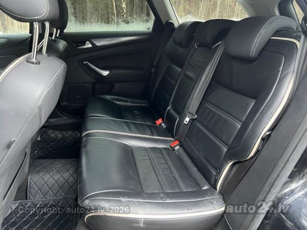 Melns Ford Mondeo 2014 Tallina, ar dzinēja tilpumu 2.00 L un nobraukumu 475 tūkst. km par 1999 €, foto 9 vietnē AUTOMOTO.COM.LV