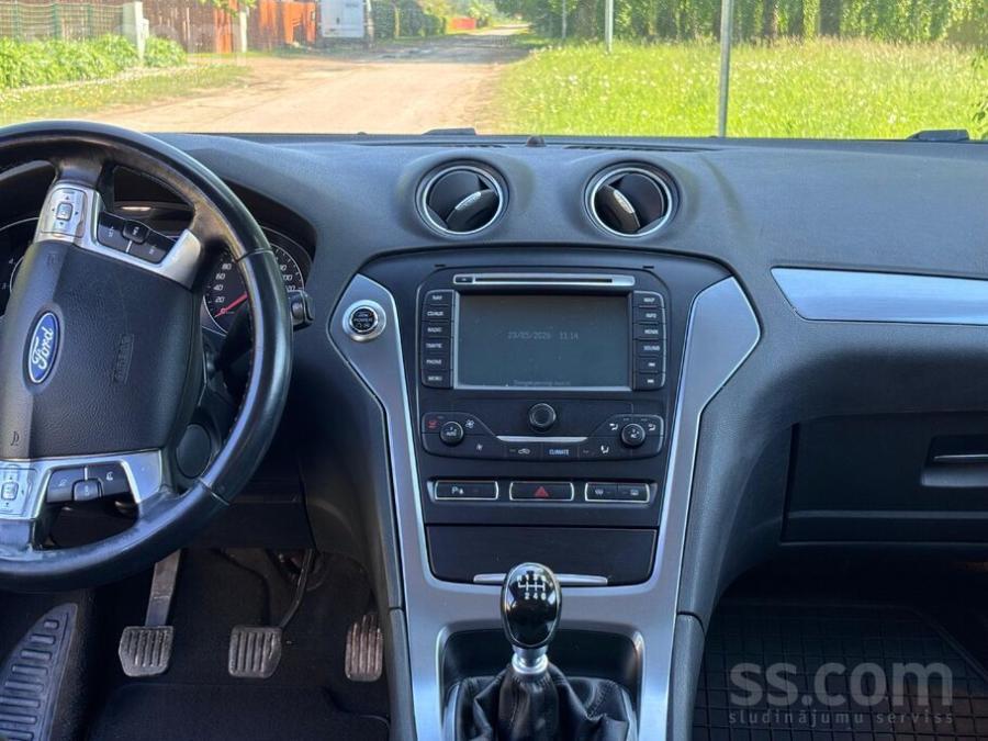 Melns Ford Mondeo 2014 Bauska, ar dzinēja tilpumu 2.00 L un nobraukumu 305 tūkst. km par 3700 €, foto 8 vietnē AUTOMOTO.COM.LV