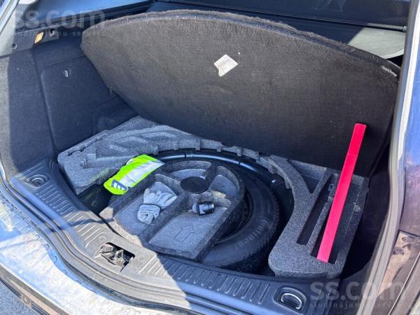 Melns Ford Mondeo 2014 Bauska, ar dzinēja tilpumu 2.00 L un nobraukumu 305 tūkst. km par 3700 €, foto 10 vietnē AUTOMOTO.COM.LV