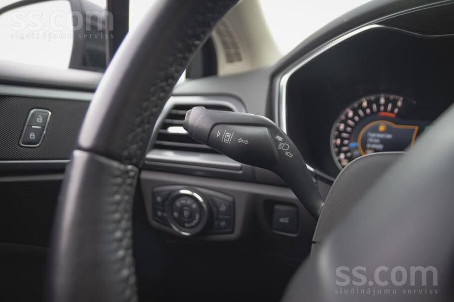 Melns Ford Mondeo 2014 Tukums, ar dzinēja tilpumu 2.00 L un nobraukumu 276 tūkst. km par 6499 €, foto 30 vietnē AUTOMOTO.COM.LV
