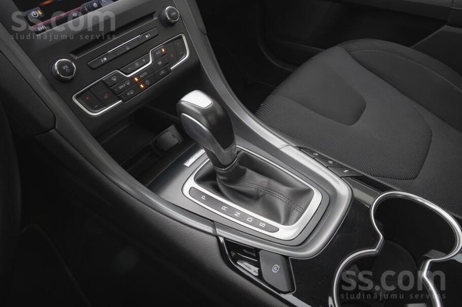 Melns Ford Mondeo 2014 Tukums, ar dzinēja tilpumu 2.00 L un nobraukumu 276 tūkst. km par 6499 €, foto 34 vietnē AUTOMOTO.COM.LV