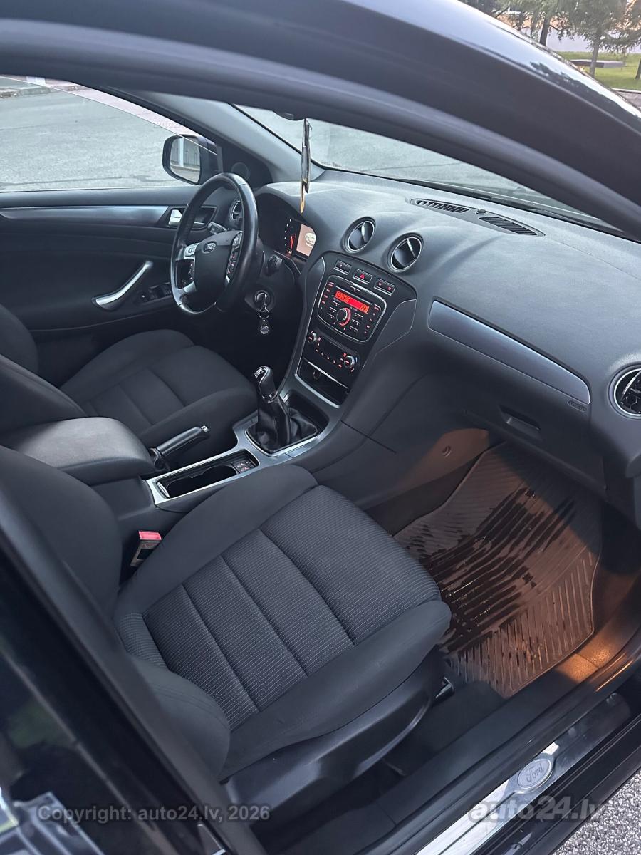 Black Ford Mondeo 2014 in Tartu, with an engine capacity of 2.00 L and mileage of 275 thousand km for 3850 €, photo 14 on AUTOMOTO.COM.LV