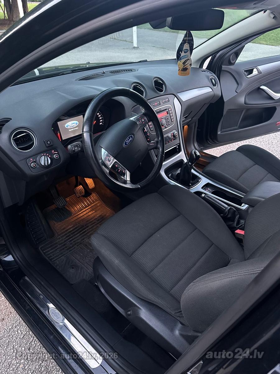 Black Ford Mondeo 2014 in Tartu, with an engine capacity of 2.00 L and mileage of 275 thousand km for 3850 €, photo 15 on AUTOMOTO.COM.LV