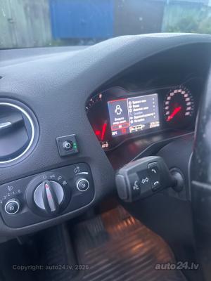 Black Ford Mondeo 2014 in Tartu, with an engine capacity of 2.00 L and mileage of 275 thousand km for 3850 €, photo 17 on AUTOMOTO.COM.LV