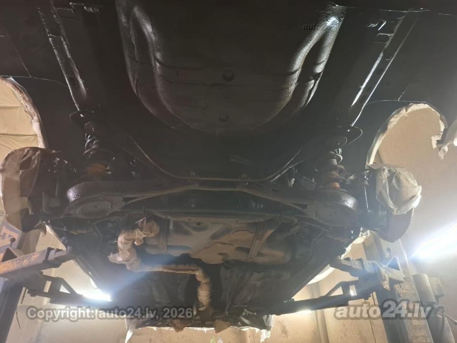 Black Ford Mondeo 2014 in Tartu, with an engine capacity of 2.00 L and mileage of 275 thousand km for 3850 €, photo 22 on AUTOMOTO.COM.LV