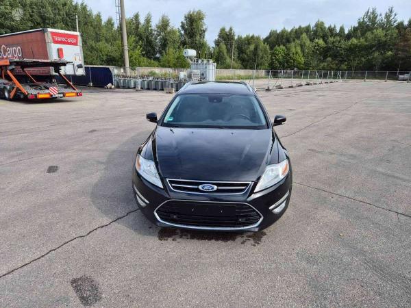 Ford Mondeo 2014 in Panevezys on AUTOMOTO.COM.LV Black Ford Mondeo 2014 in Panevezys, with an engine capacity of 2.00 L and mileage of 289 thousand km for 4350 €, photo 1 on AUTOMOTO.COM.LV