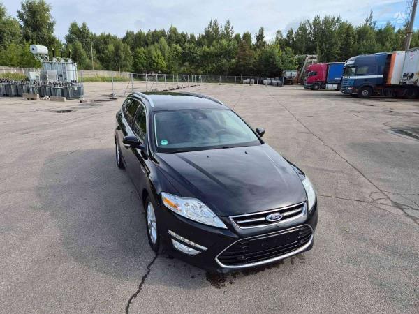 Ford Mondeo 2014 in Panevezys on AUTOMOTO.COM.LV Black Ford Mondeo 2014 in Panevezys, with an engine capacity of 2.00 L and mileage of 289 thousand km for 4350 €, photo 9 on AUTOMOTO.COM.LV