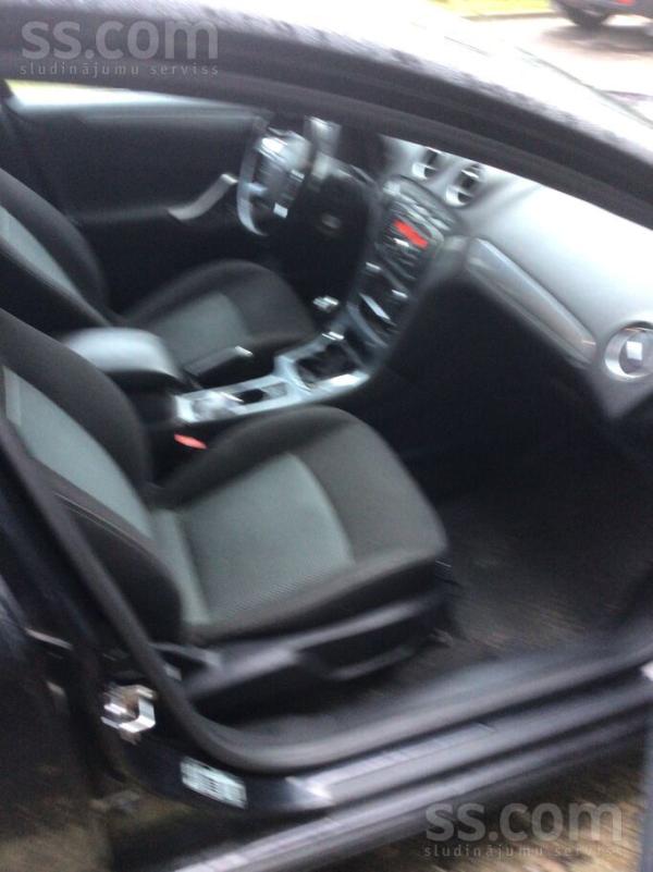 Melns Ford Mondeo 2014 Rīga, ar dzinēja tilpumu 1.50 L un nobraukumu 425 tūkst. km par 3000 €, foto 6 vietnē AUTOMOTO.COM.LV