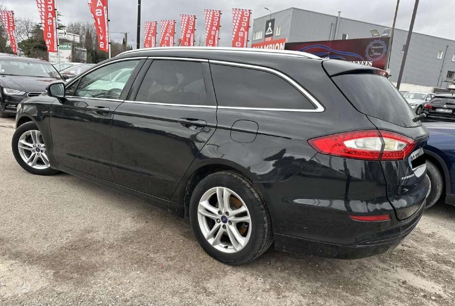 Melns Ford Mondeo 2015 Kauņa, ar dzinēja tilpumu 2.00 L un nobraukumu 210 tūkst. km par 7700 €, foto 3 vietnē AUTOMOTO.COM.LV