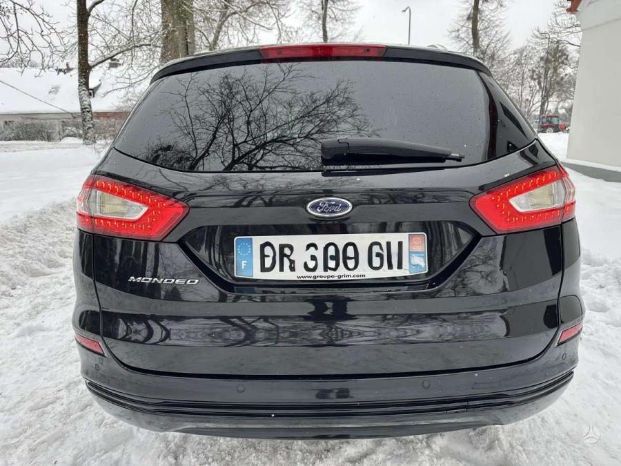 Melns Ford Mondeo 2015 Kauņa, ar dzinēja tilpumu 2.00 L un nobraukumu 220 tūkst. km par 7700 €, foto 6 vietnē AUTOMOTO.COM.LV