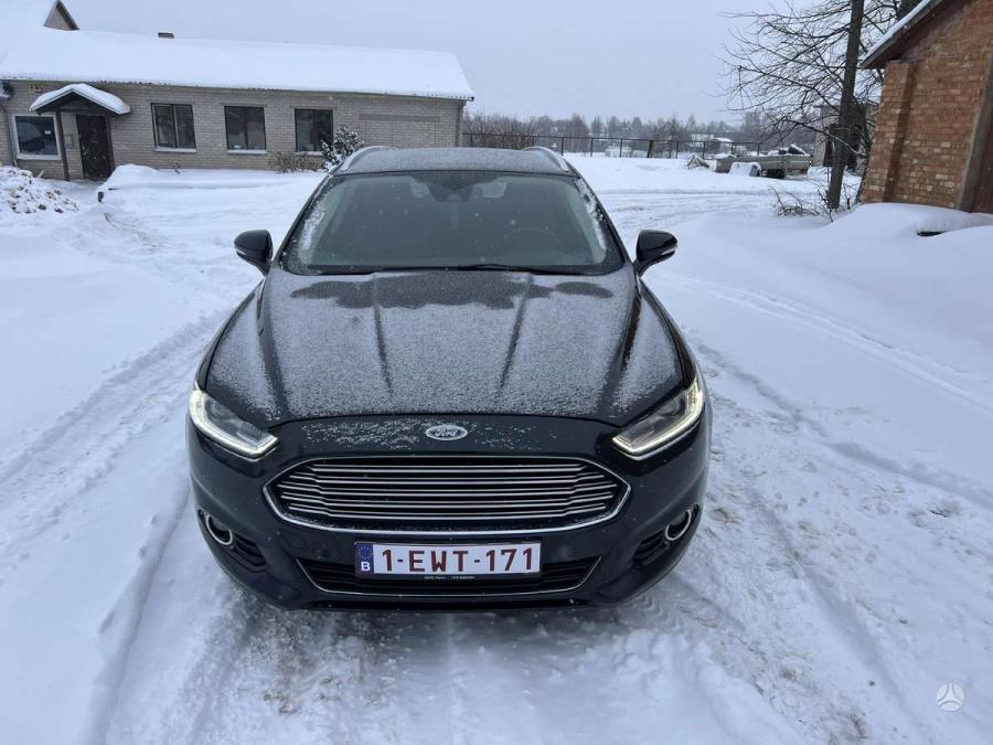 Black Ford Mondeo 2015 in Utena, with an engine capacity of 2.00 L and mileage of 337 thousand km for 6100 €, photo 2 on AUTOMOTO.COM.LV
