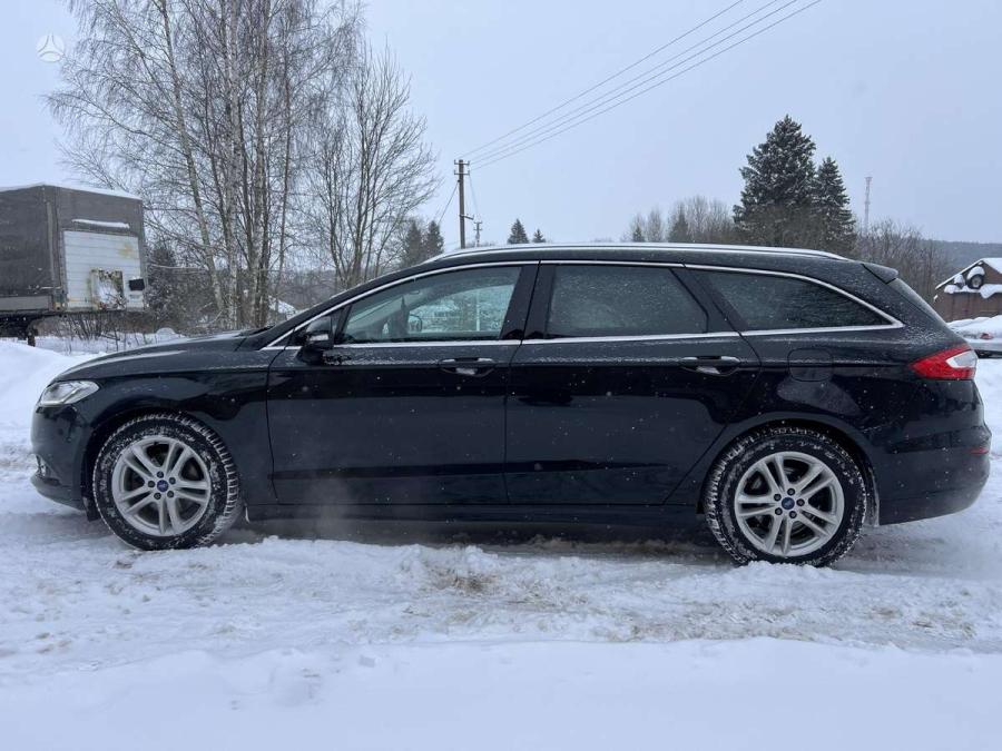 Black Ford Mondeo 2015 in Utena, with an engine capacity of 2.00 L and mileage of 337 thousand km for 6100 €, photo 8 on AUTOMOTO.COM.LV