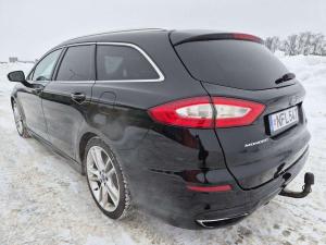 Black Ford Mondeo 2015 in Vilnius, with an engine capacity of 2.00 L and mileage of 249 thousand km for 7800 €, photo 3 on AUTOMOTO.COM.LV