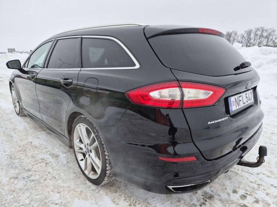 Black Ford Mondeo 2015 in Vilnius, with an engine capacity of 2.00 L and mileage of 249 thousand km for 7800 €, photo 3 on AUTOMOTO.COM.LV