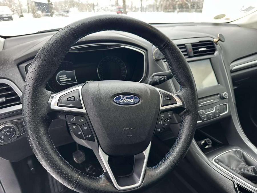 Black Ford Mondeo 2015 in Kaunas, with an engine capacity of 2.00 L and mileage of 225 thousand km for 7300 €, photo 16 on AUTOMOTO.COM.LV