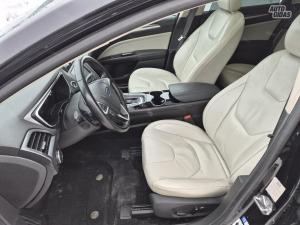 Black Ford Mondeo 2015 in Vilnius, with an engine capacity of 2.00 L and mileage of 249 thousand km for 7100 €, photo 11 on AUTOMOTO.COM.LV