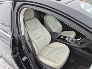 Black Ford Mondeo 2015 in Vilnius, with an engine capacity of 2.00 L and mileage of 249 thousand km for 7100 €, photo 12 on AUTOMOTO.COM.LV