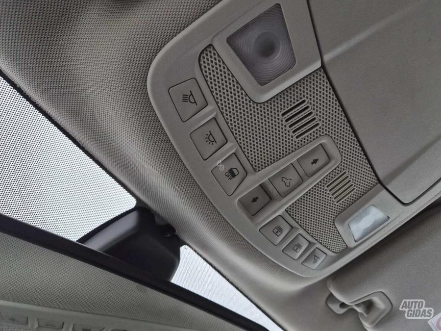 Black Ford Mondeo 2015 in Vilnius, with an engine capacity of 2.00 L and mileage of 249 thousand km for 7100 €, photo 16 on AUTOMOTO.COM.LV