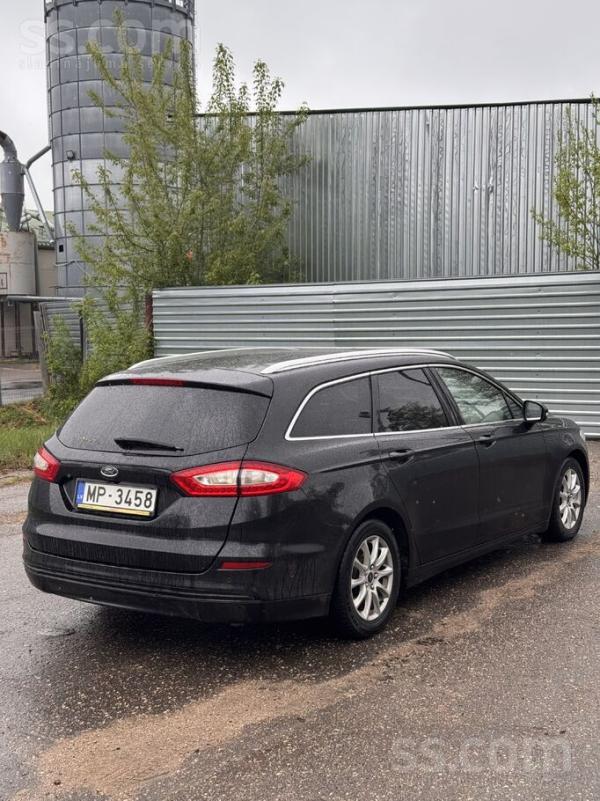 Black Ford Mondeo 2015 in Riga, with an engine capacity of 1.50 L and mileage of 297 thousand km for 5550 €, photo 5 on AUTOMOTO.COM.LV