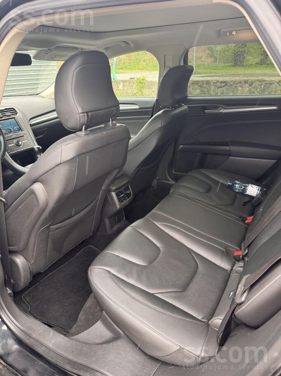 Melns Ford Mondeo 2015 Rīga, ar dzinēja tilpumu 1.50 L un nobraukumu 297 tūkst. km par 5550 €, foto 11 vietnē AUTOMOTO.COM.LV