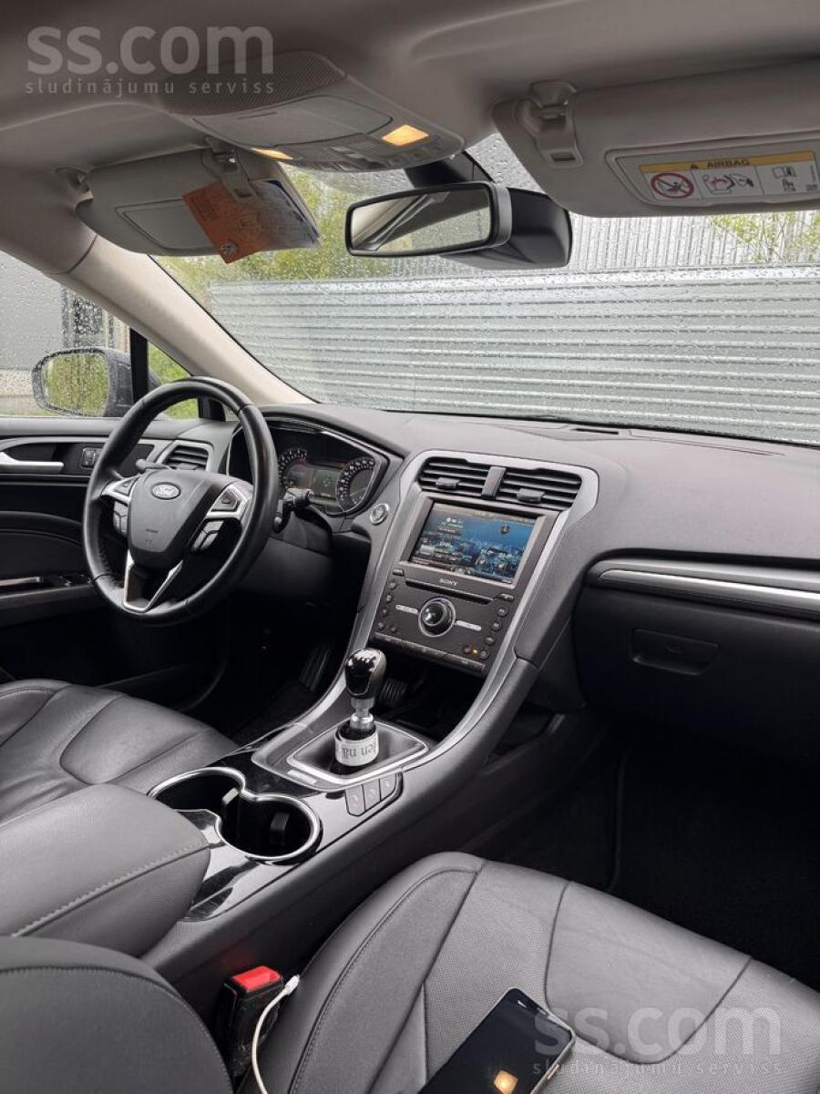 Melns Ford Mondeo 2015 Rīga, ar dzinēja tilpumu 1.50 L un nobraukumu 297 tūkst. km par 5550 €, foto 13 vietnē AUTOMOTO.COM.LV