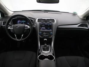 Black Ford Mondeo 2015 in Vilnius, with an engine capacity of 2.00 L and mileage of 254 thousand km for 7599 €, photo 3 on AUTOMOTO.COM.LV