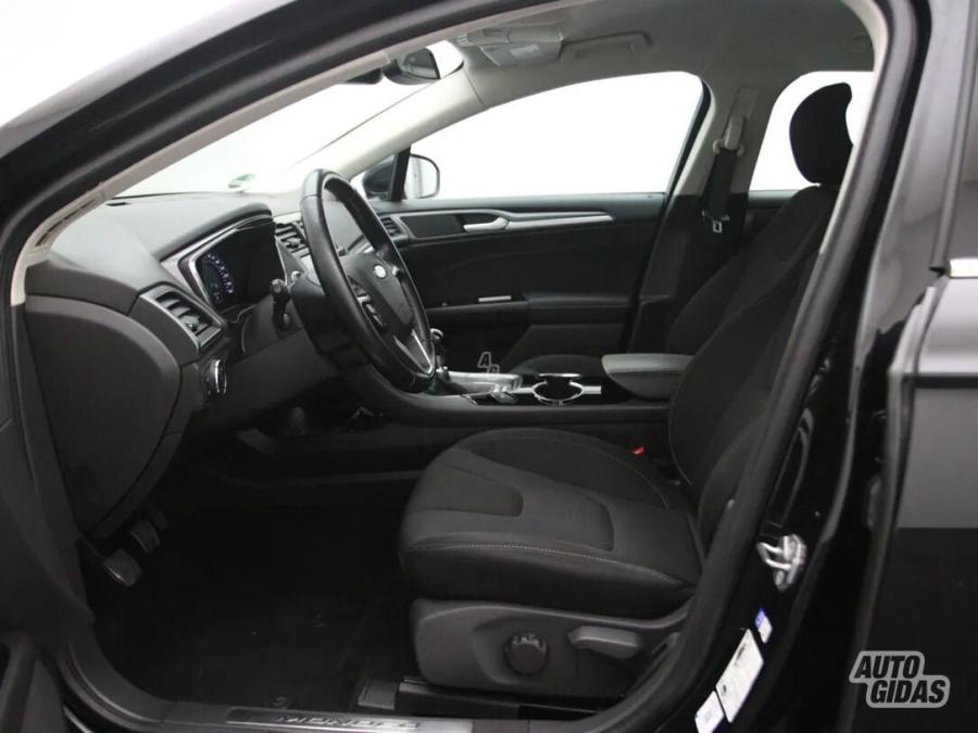 Black Ford Mondeo 2015 in Vilnius, with an engine capacity of 2.00 L and mileage of 254 thousand km for 7599 €, photo 5 on AUTOMOTO.COM.LV