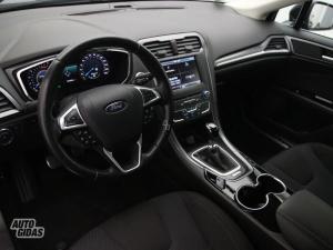 Black Ford Mondeo 2015 in Vilnius, with an engine capacity of 2.00 L and mileage of 254 thousand km for 7599 €, photo 17 on AUTOMOTO.COM.LV