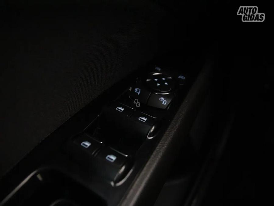 Black Ford Mondeo 2015 in Vilnius, with an engine capacity of 2.00 L and mileage of 254 thousand km for 7599 €, photo 27 on AUTOMOTO.COM.LV