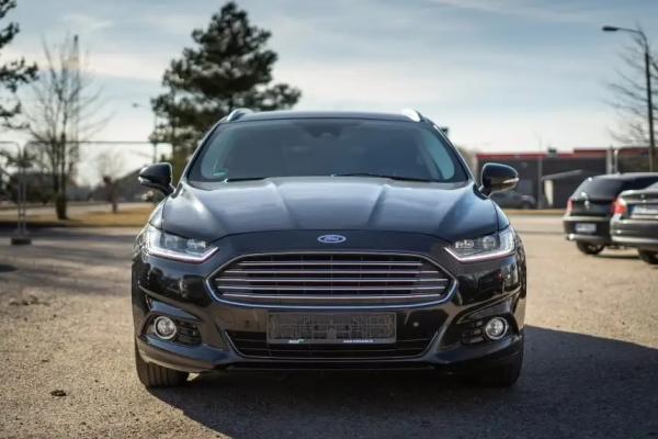 Black Ford Mondeo 2015 in Liepaja, with an engine capacity of 1.60 L and mileage of 279 thousand km for 10500 €, photo 6 on AUTOMOTO.COM.LV