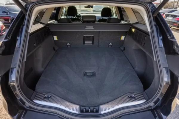 Black Ford Mondeo 2015 in Liepaja, with an engine capacity of 1.60 L and mileage of 279 thousand km for 10500 €, photo 10 on AUTOMOTO.COM.LV