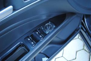 Black Ford Mondeo 2015 in Riga, with an engine capacity of 2.00 L and mileage of 240 thousand km for 8990 €, photo 20 on AUTOMOTO.COM.LV