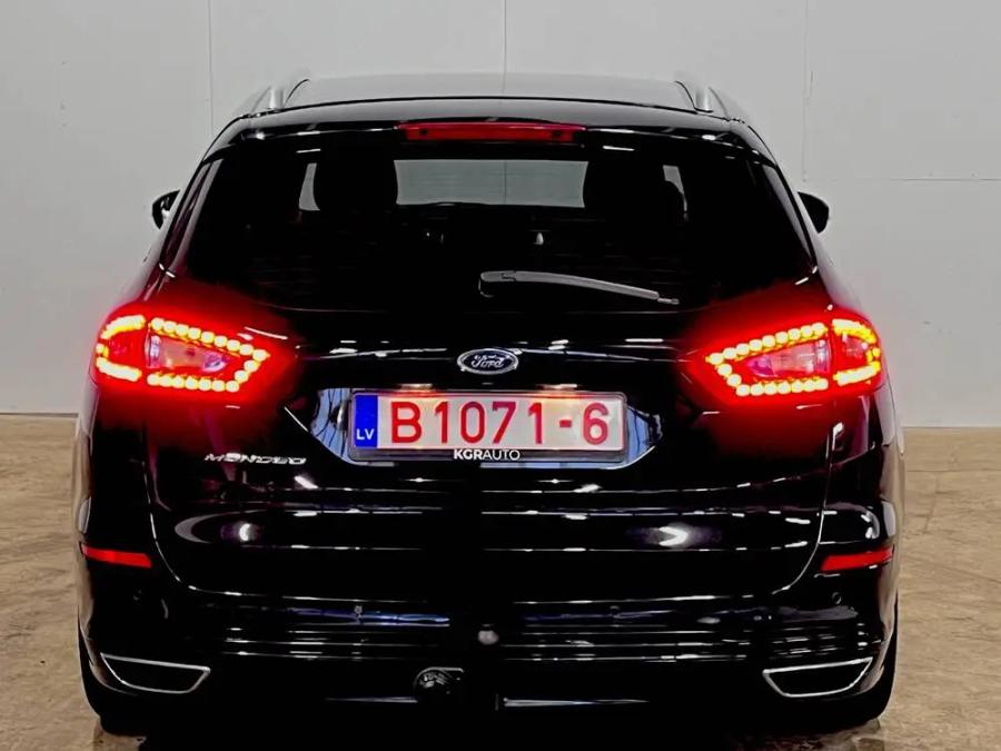 Black Ford Mondeo 2015 in Jurmala, with an engine capacity of 2.00 L and mileage of 284 thousand km for 8995 €, photo 13 on AUTOMOTO.COM.LV